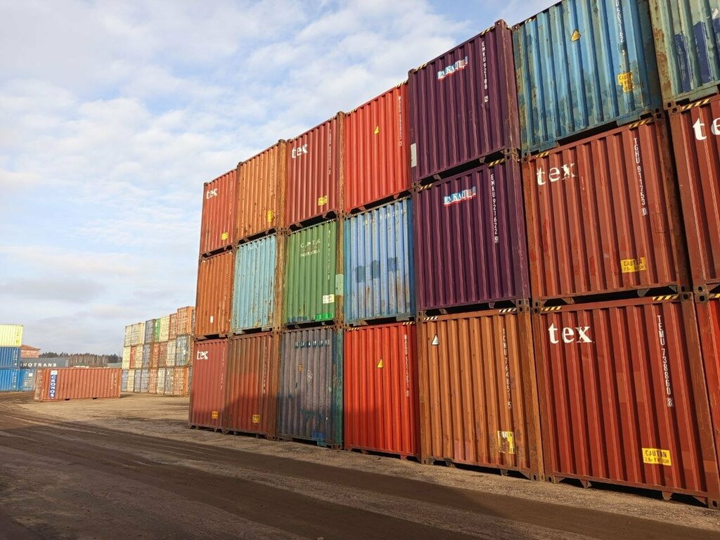 Konteynerler Nadezhnyj Kontrakt, Minsk, foto