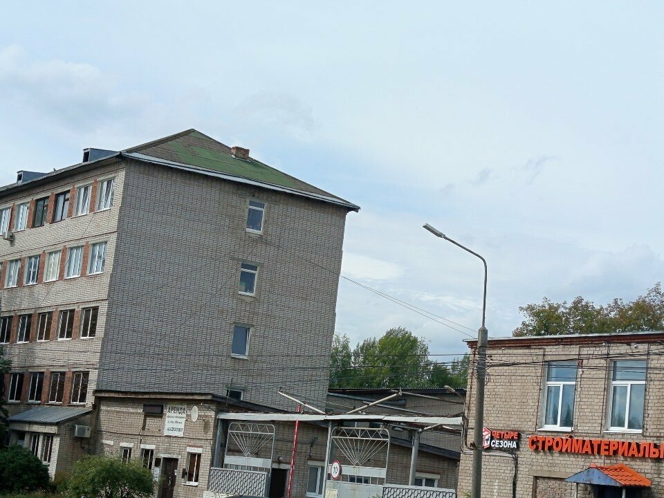 Kurs Уральский центр технического обучения, Krasnokamsk, foto