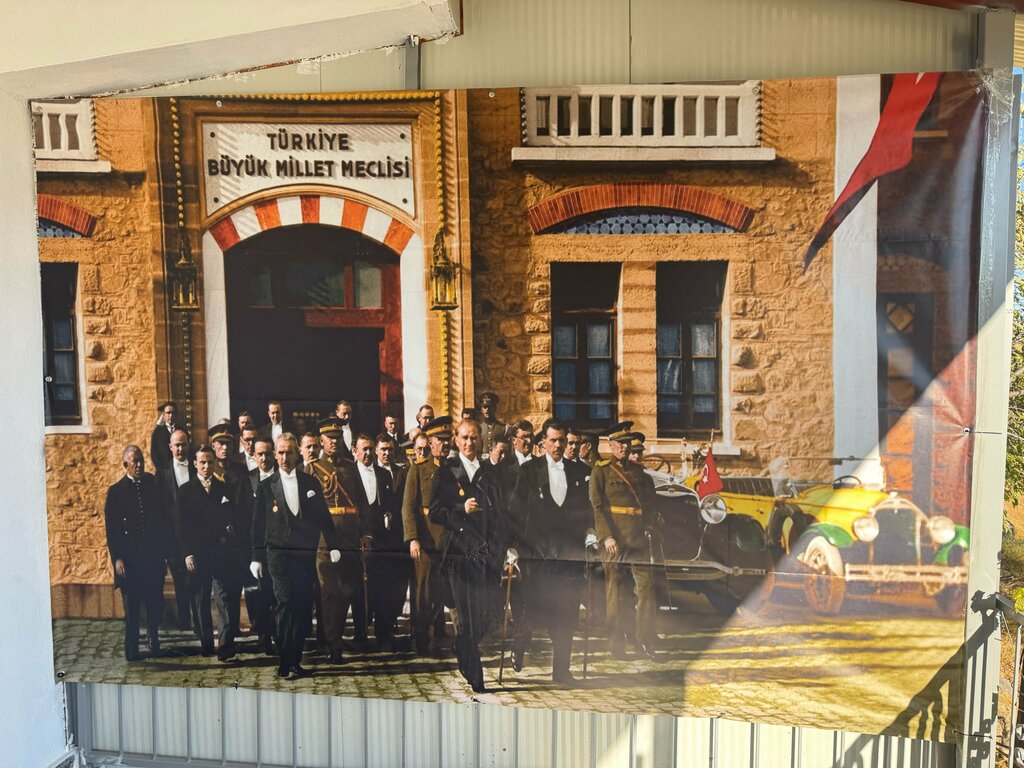 Müzeler ve sanat galerileri Hıdır Abdal Sultan Türbesi, Kemaliye, foto