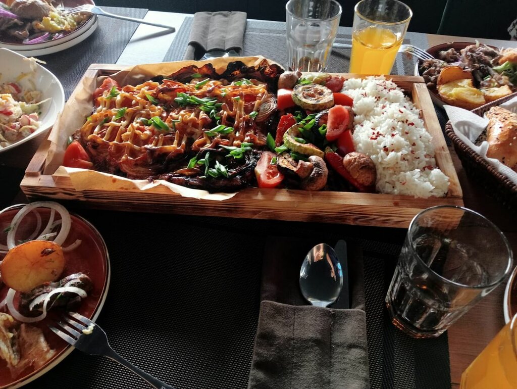 Kafe Saray, Astana, foto