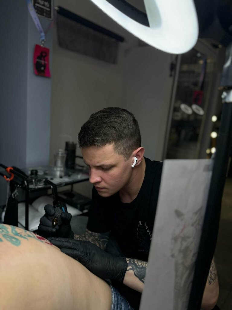 Dövmeciler Backwoods_Tattoo, Balaşiha, foto