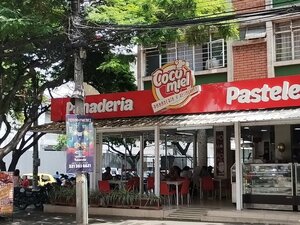 Cocomiel Bakery and Restaurant (Avenida 4 Norte No:76, Municipio de Santiago de Cali), ekmek fırını  Cali'den