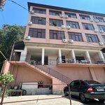 Guest House Sochi (pereulok Pobedy No:30, Lazarevskoe Residential District), konuk evi  Soçi'den