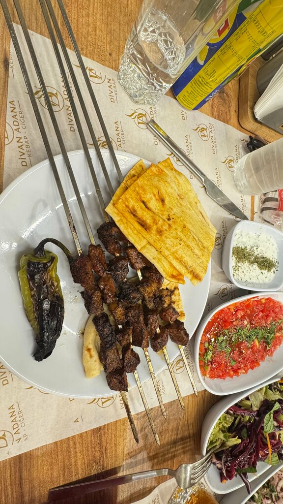Restoran Divan Adana Kebap - Ciğer, İstanbul, foto