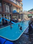 Schastlivy Hotej (Chernomorskaya ulitsa No:3, selo Olginka), otel  Krasnodarski krayından