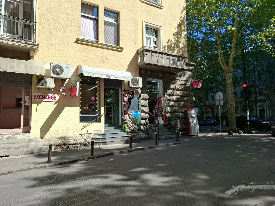 Giyim mağazası Outlet, Tiflis, foto