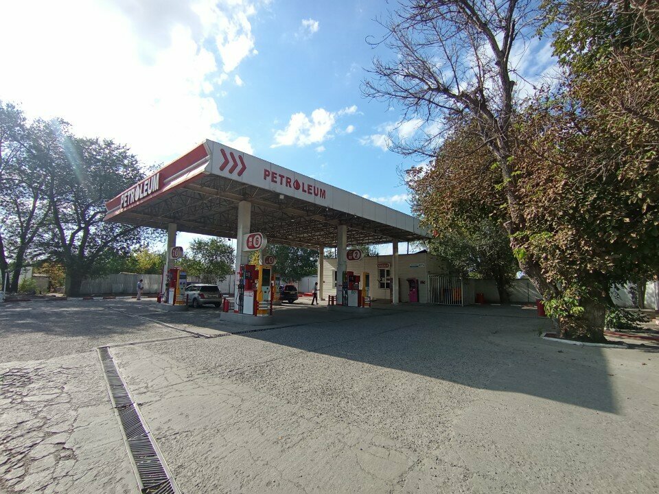 Benzin istasyonu Rp, Bişkek, foto