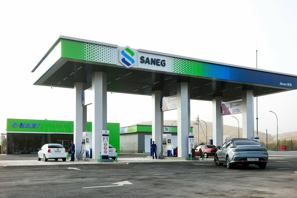Benzin istasyonu Saneg, Cizzak eyaleti, foto