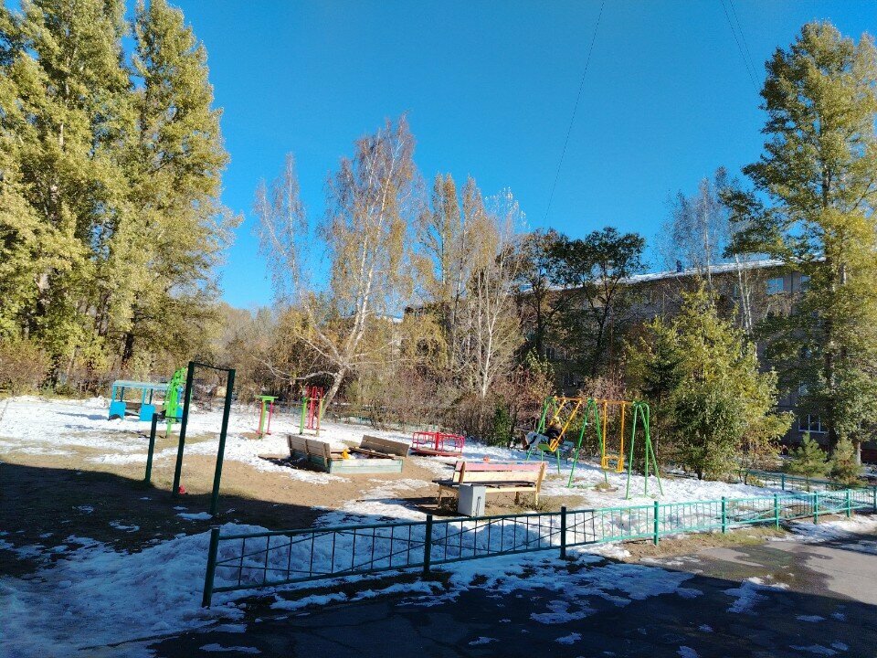 Oyun alanı Playground, Omsk, foto