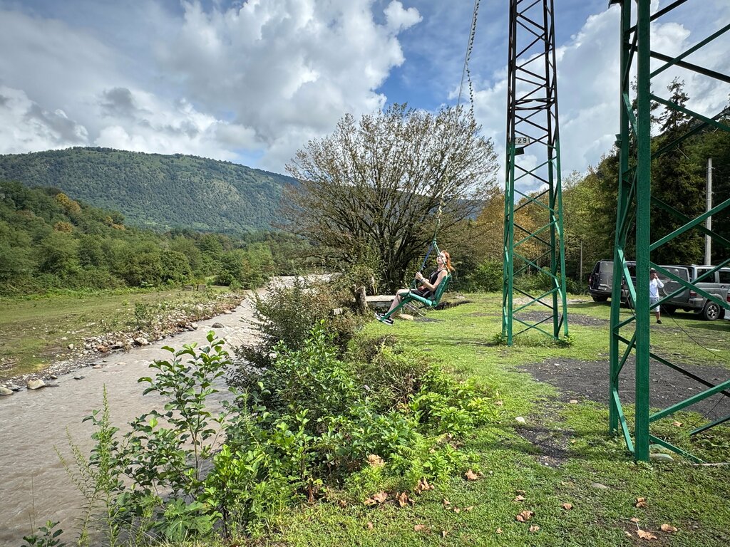 Atraksiyon Качели-катапульта, Tquarchal Bölgesi, foto