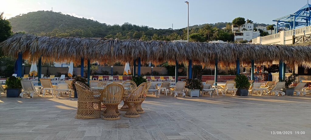 Restoran Club Afrodit Tatil Köyü, Edremit, foto