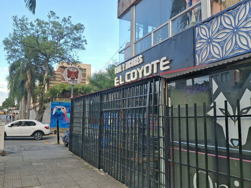 Bar El coyote loco, Cali, foto