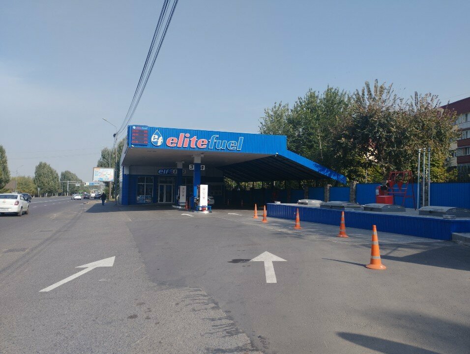 Benzin istasyonu Euro Standart, Almatı, foto