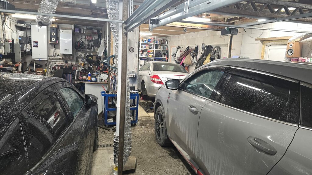 Otomobil servisi Автосервис, автотехцентр, Sverdlovskaya oblastı, foto