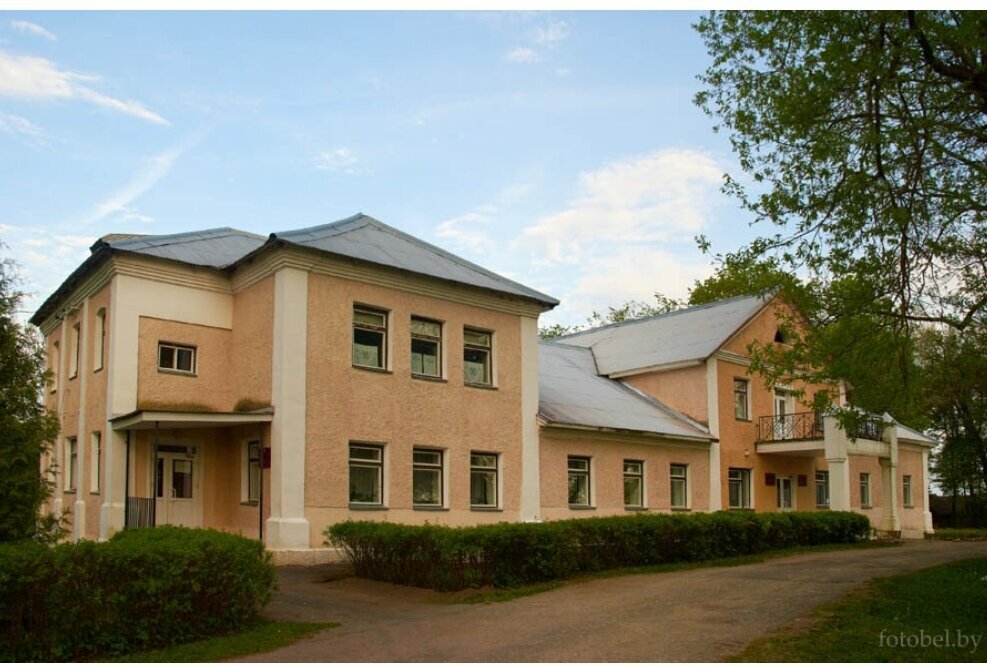 Turistik yerler Усадьба помещика Лисовского, Vitebskaya oblastı, foto