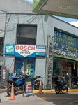 Bosch (Bogotá, Carrera 7 Avenue, 121-01), akümülatör ve şarj cihazları