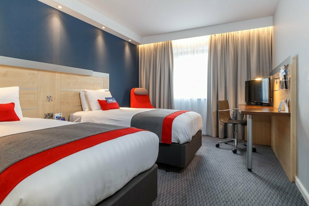 Otel Holiday Inn Express Walsall M6j10, İngiltere, foto