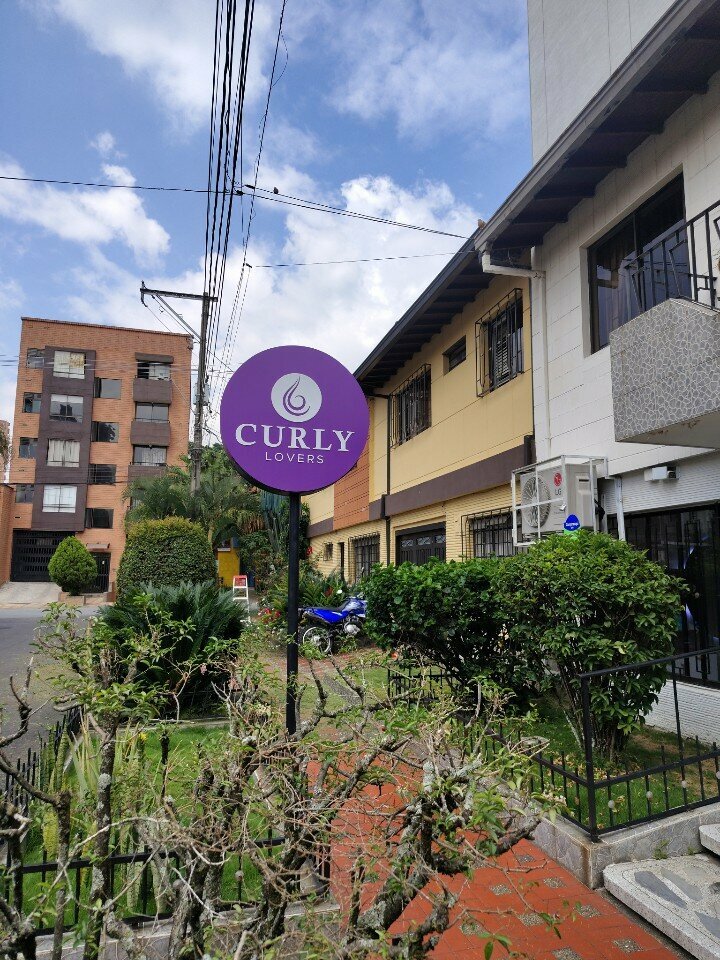 Kuaförler Curly loves, Medellin, foto