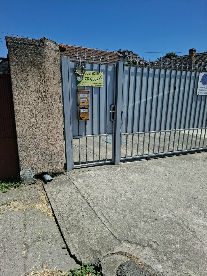 Lisanslı harita kadastro büroları Gr Geograd, Güney Backa İlçesi, foto