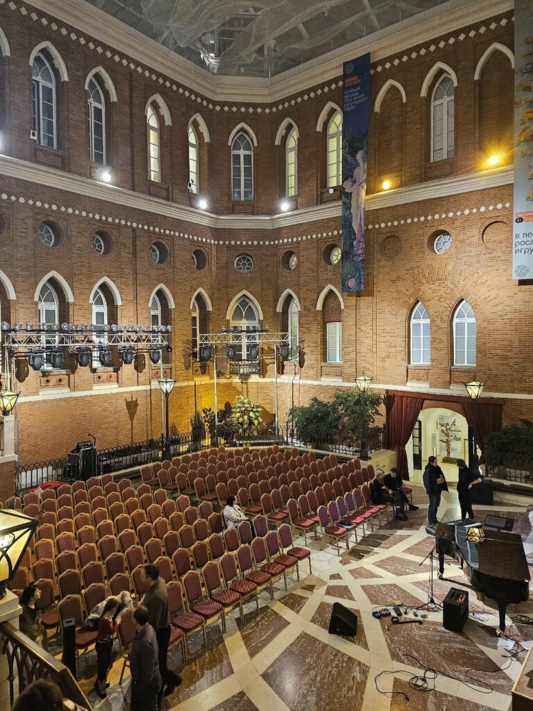 Müzik okulları ve konservatuarlar Музыкальная школа Рената Цветнова, Moskova, foto