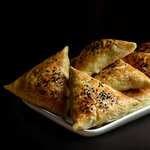 Восточная кухня (Mira Street No:2/1), kafe  Asbest'ten