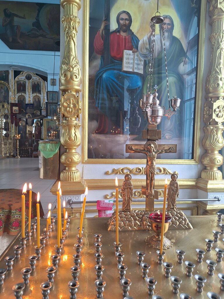 Ortodoks kiliseleri Tserkov Ikony Bozhiyey Materi Vsekh Skorbyashchikh Radost V Kanashe, Kanash, foto