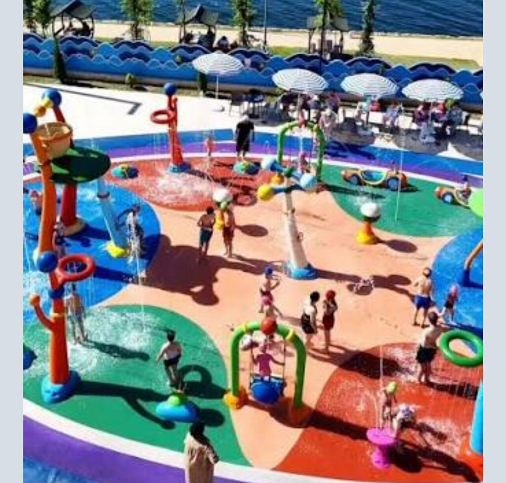 Yüzme havuzları Aquapark Degirmendere, Gölcük, foto