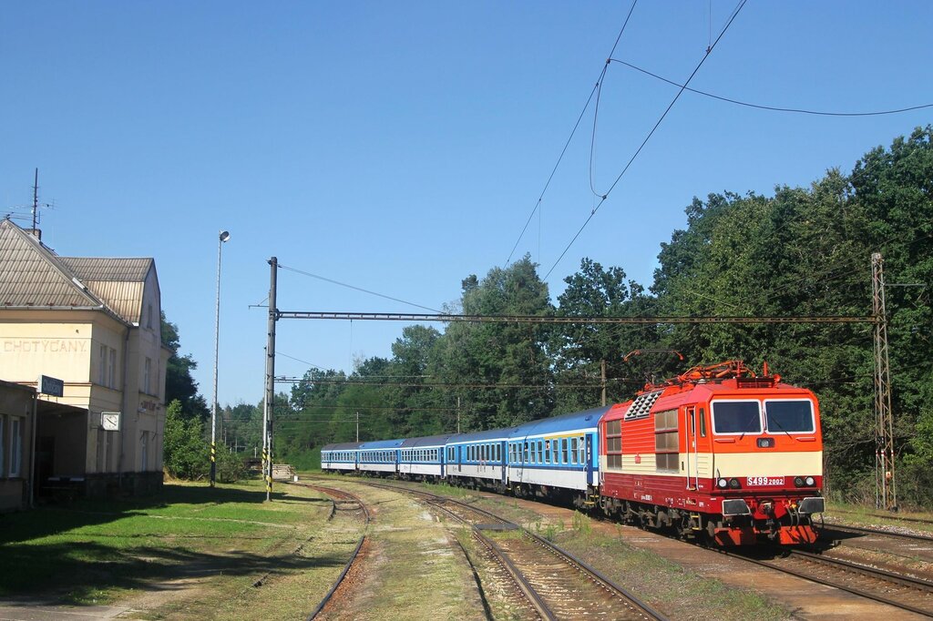 Tren istasyonu Chotycany, Güney Bohemya Bölgesi, foto