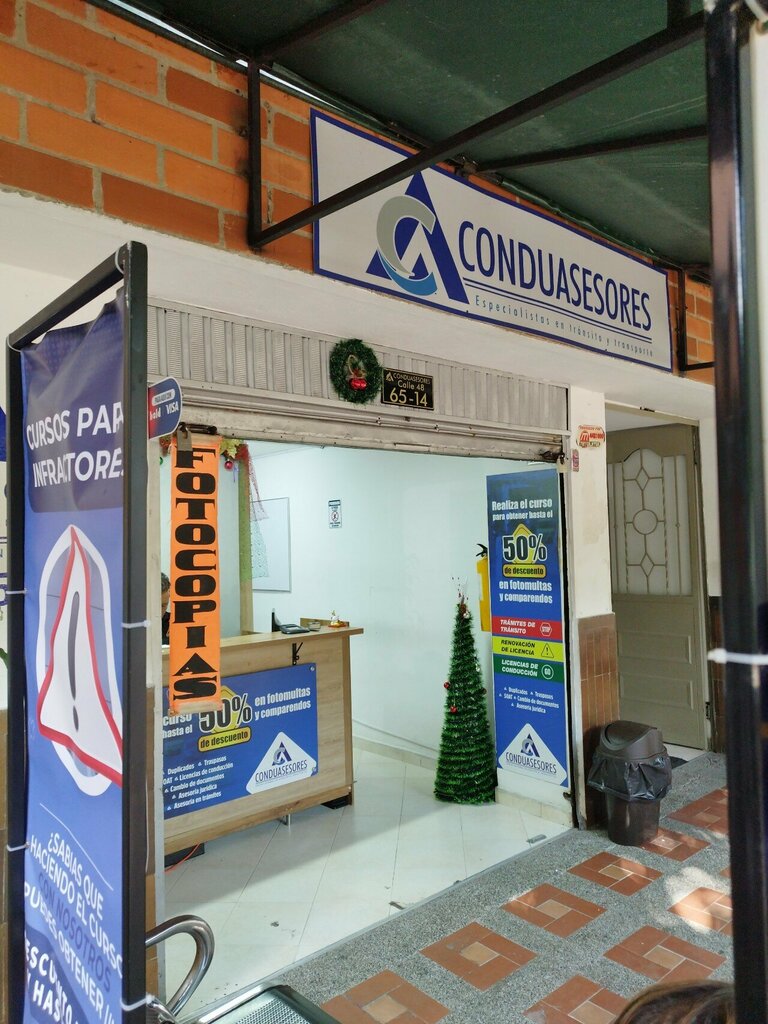 Armatür firmaları Conduasesores SAS, Medellin, foto