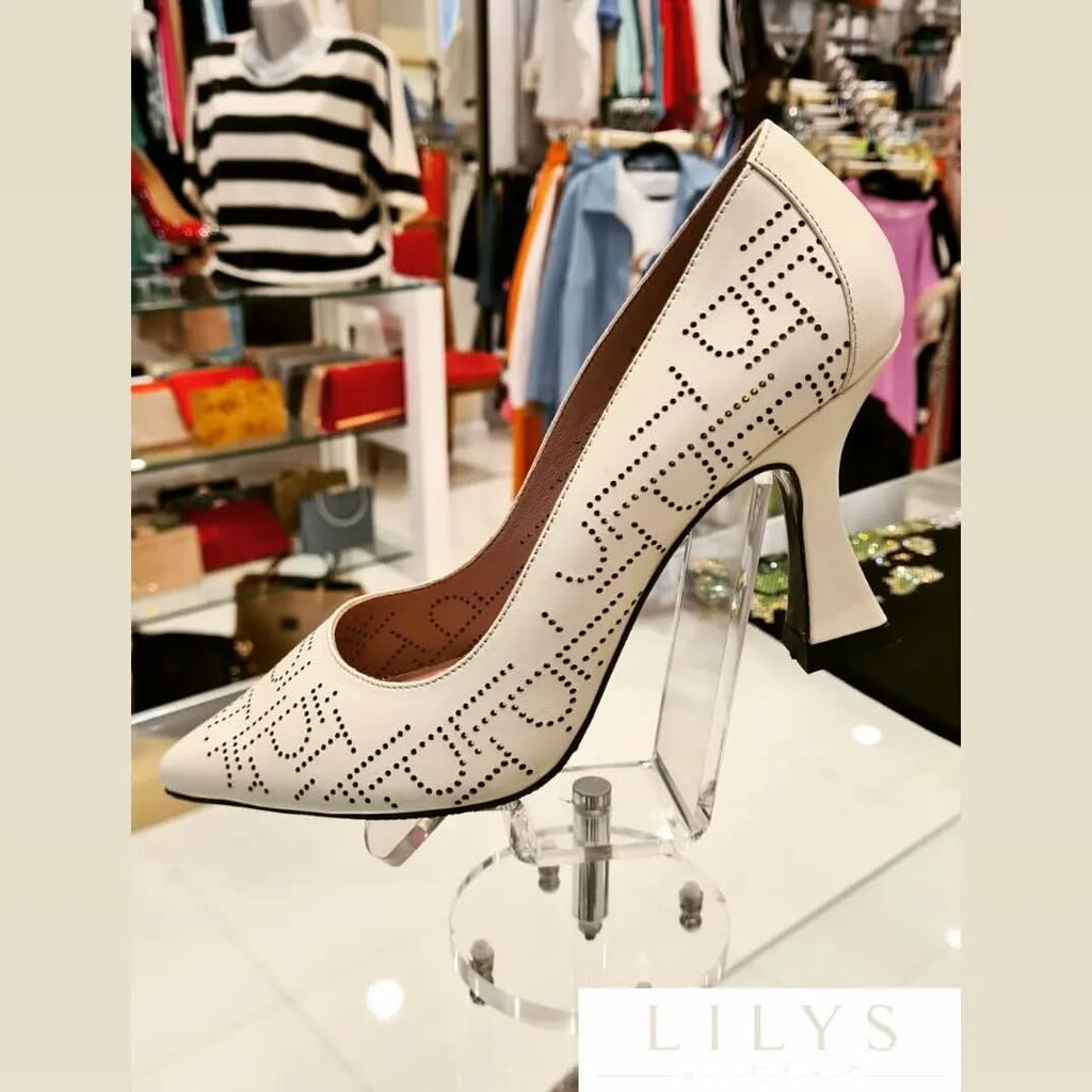 Giyim mağazası Lilys Outlet, Dubai Emirliği, foto