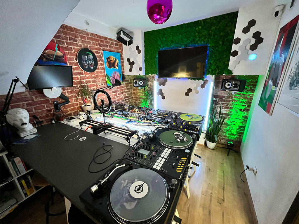 Meslek kursları Platforma DJ Studio, Saint‑Petersburg, foto