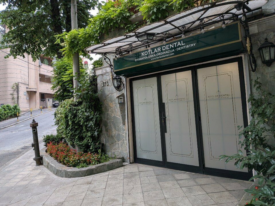Özel ağız ve diş sağlığı klinikleri ve muayenehaneleri Kotlar Dental, Belgrad, foto