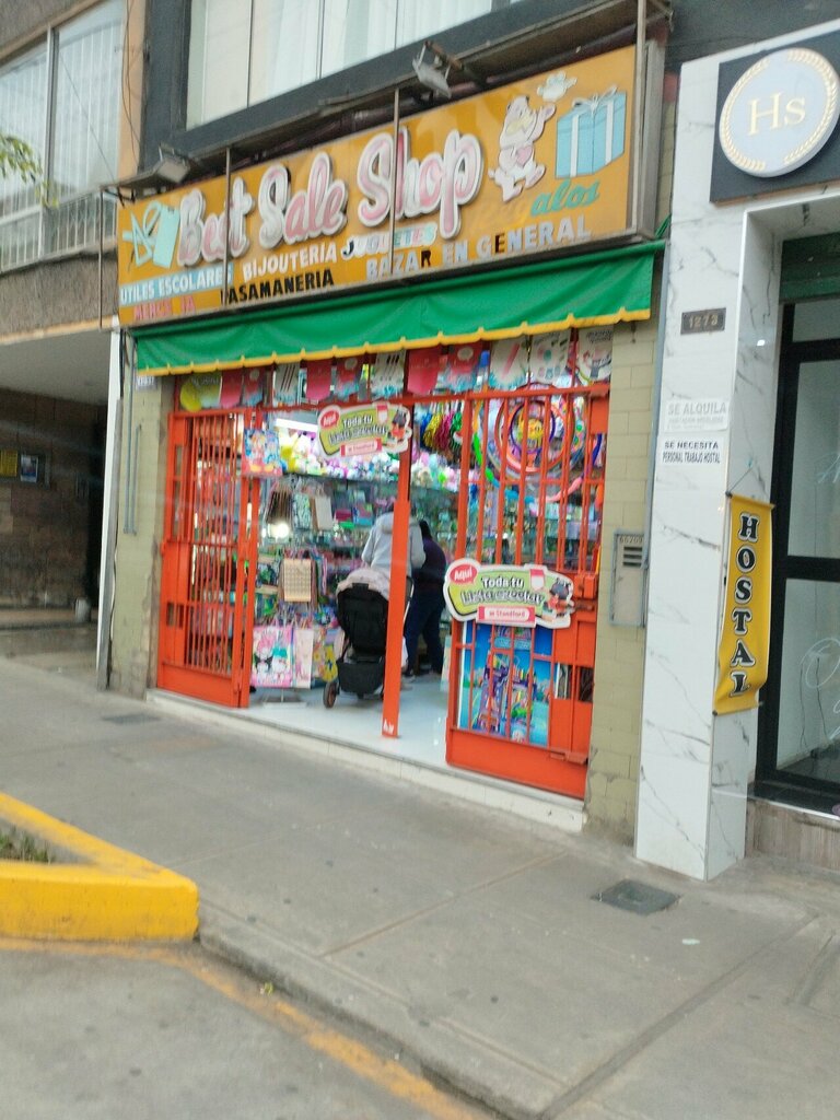 Mini-market Best Sale Shop, Lima, foto
