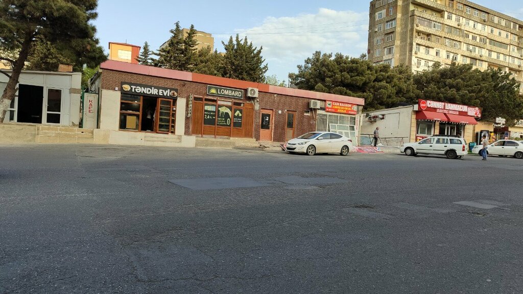 Rehincilik Lombard, Bakü, foto