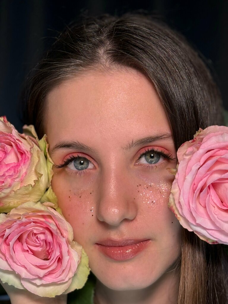 Kaş ve kirpik salonu Kraeva Studio, Saint‑Petersburg, foto