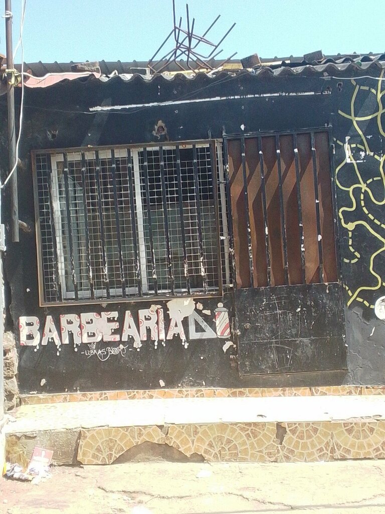 Berberler Barbearia, Loanda, foto