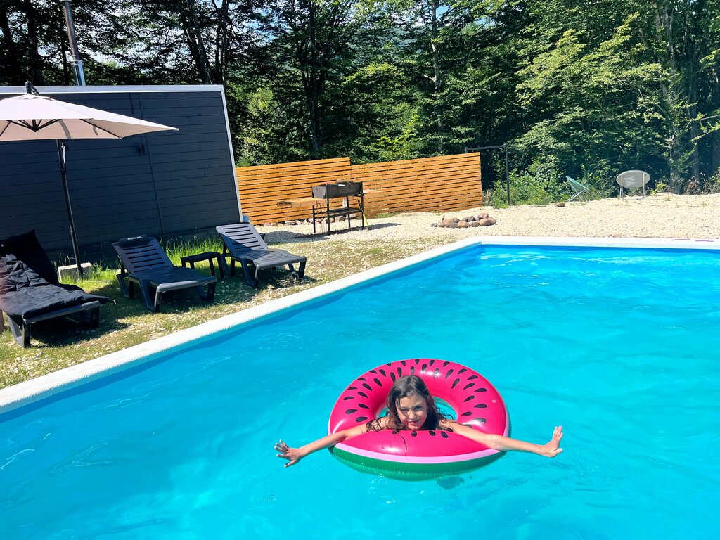 Konuk evi Sunrise mountains, Adıge Cumhuriyeti, foto