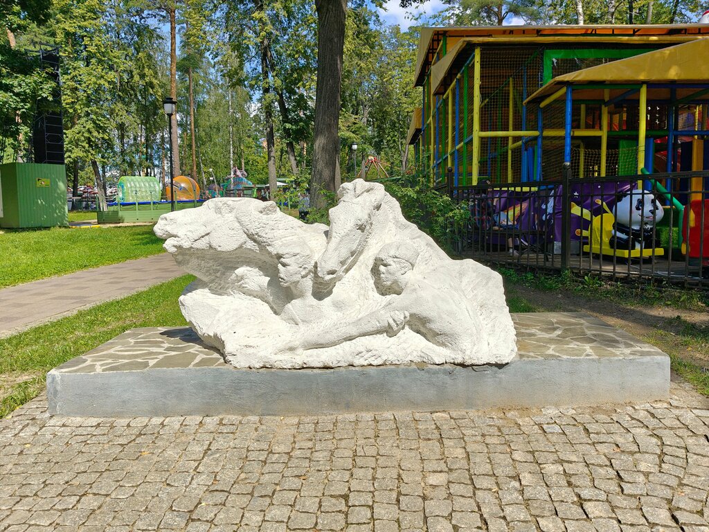 Park, sokak heykeli Переправа, Ramenskoye, foto