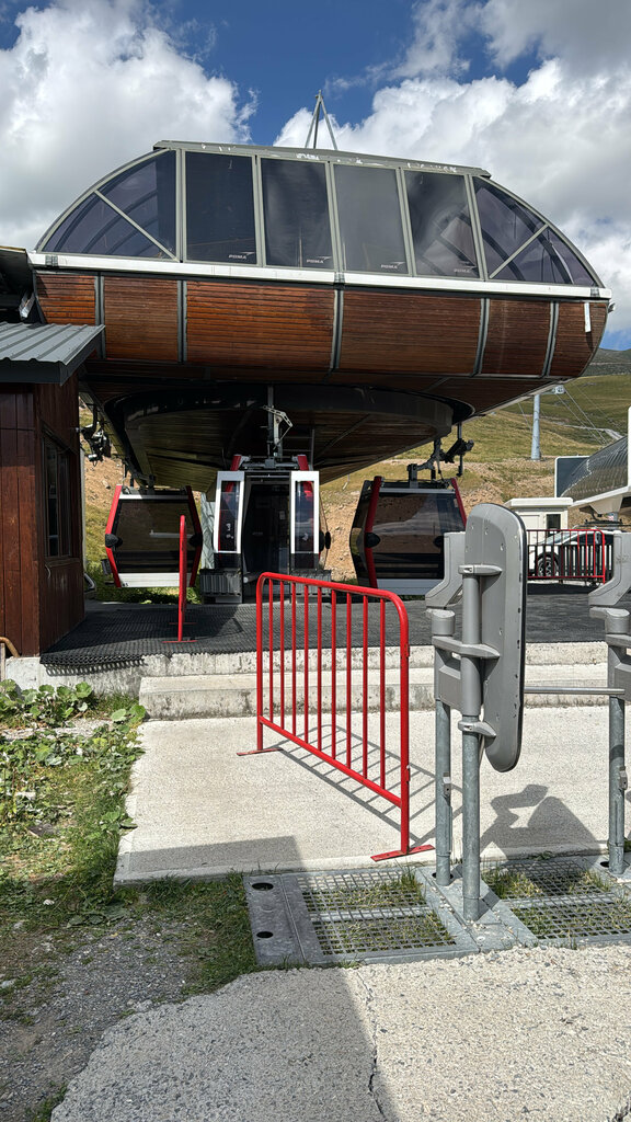 Tatil altyapısı Guraura 2160 m, , foto