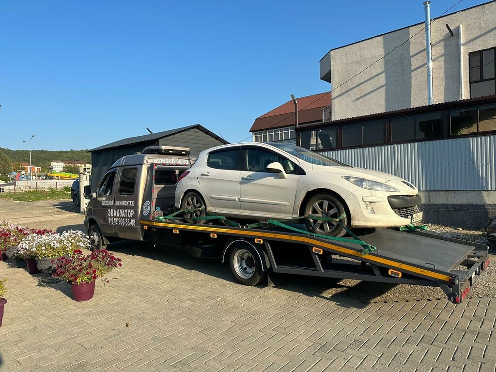 Çekici hizmeti Car evacution, Krasnodarski krayı, foto