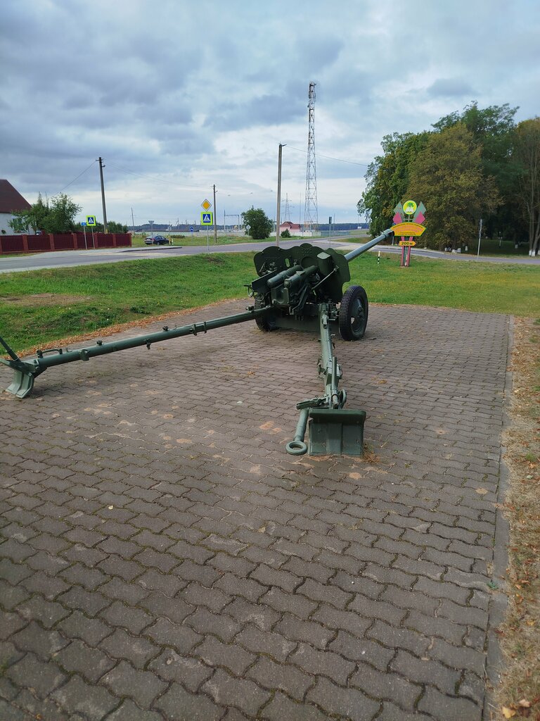 Anıt, heykel Памяти боя 3 июля 1944 года, Minskaya oblastı, foto
