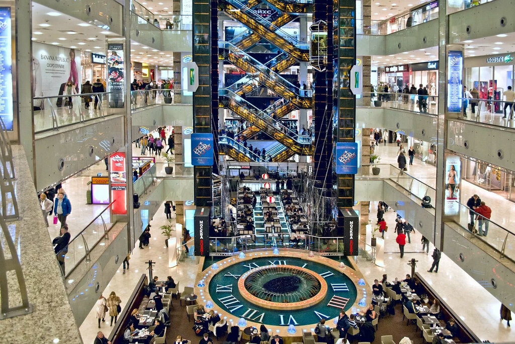 Alışveriş merkezleri Куварш moll, Krasnoyarski krayı, foto