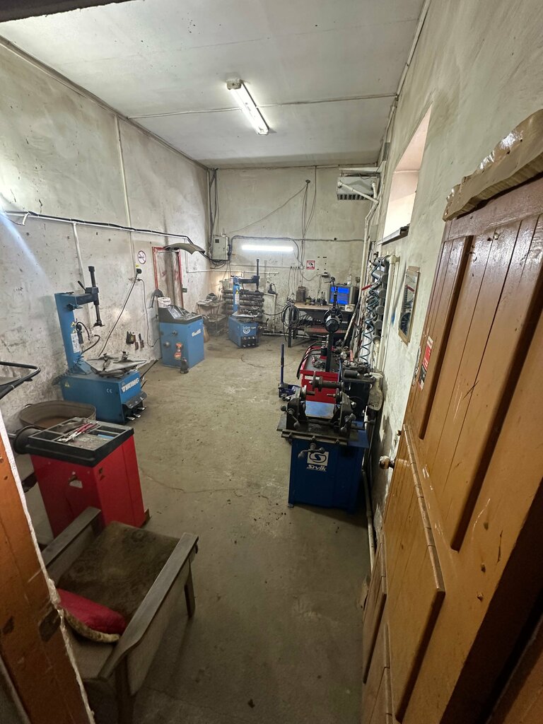 Oto lastik tamiri Шиномонтаж, Ugliç, foto
