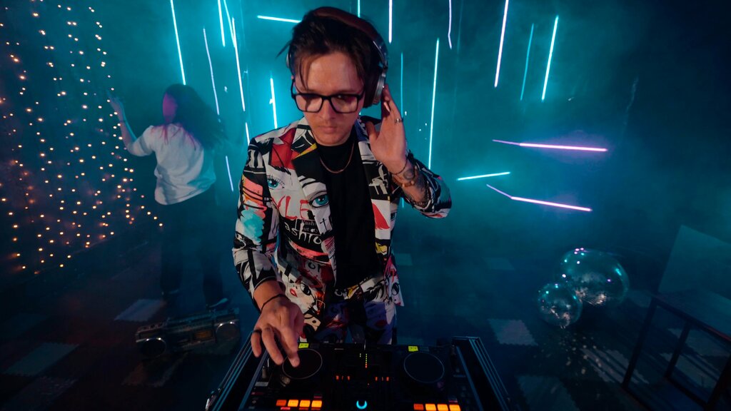Kutlama sunucuları DJ Mayakovskiy, Kronstadt, foto