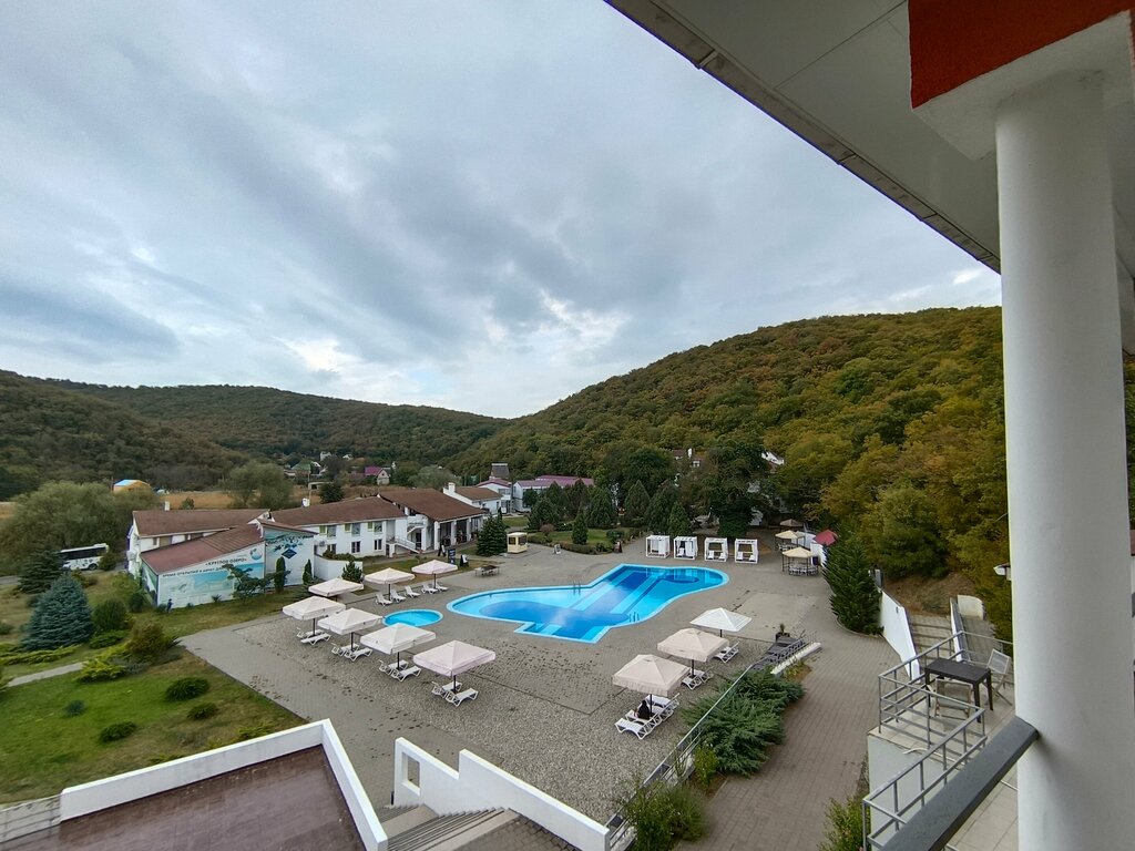 Yönetim ofisi Usadba Krugloye Ozero, Krasnodarski krayı, foto