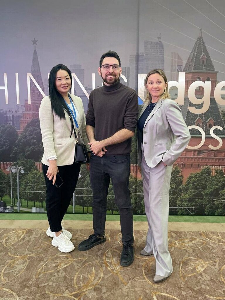 Özel ağız ve diş sağlığı klinikleri ve muayenehaneleri Stomatologicheskaya studiya doktora Baranovoi, Moskova, foto