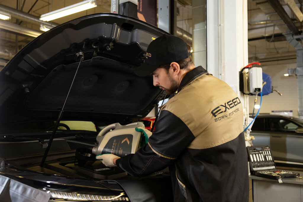 Oto lastik tamiri EXEED Центр РОЛЬФ Сервис Октябрьская, Saint‑Petersburg, foto