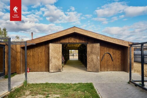 Müzeler ve sanat galerileri Дом-музей русских пород лошадей, Tümen (Tiumenskaya) oblastı, foto