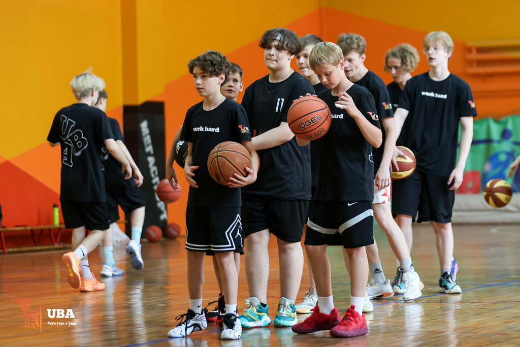 Spor kulüpleri Ural Basketball Academy, Çeliabinsk, foto