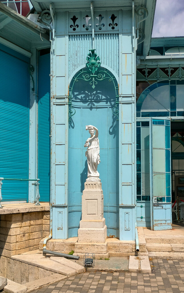 Park, sokak heykeli Богиня виночерпия Геба, Zheleznovodsk, foto
